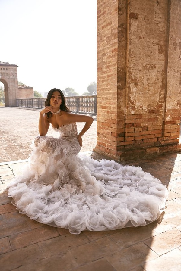 Sample Wedding dress Leontia Custom Size 10-12 In Stock Product for ...